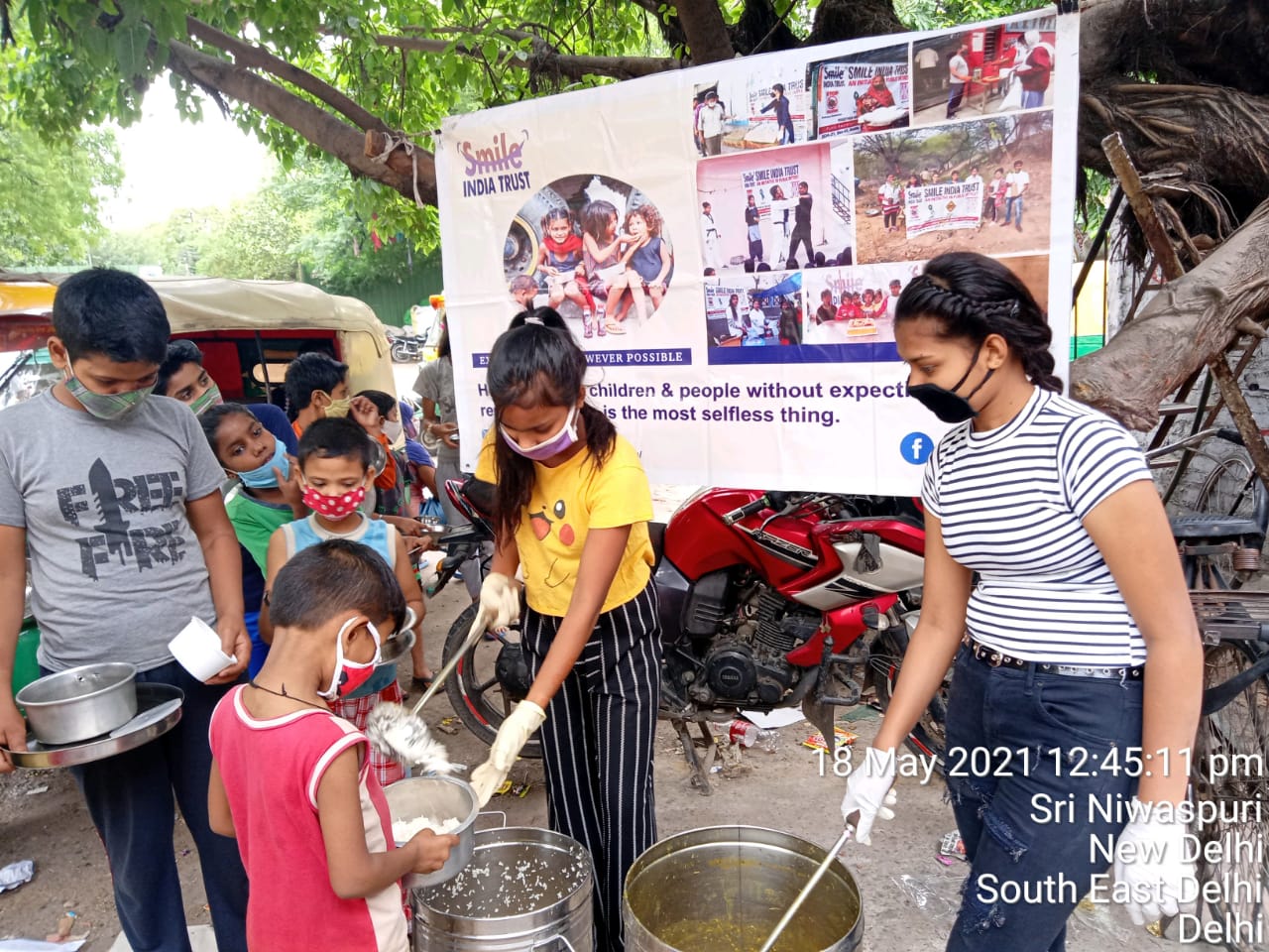 Distribution of cooked food to the underprivileged children's and needy ...